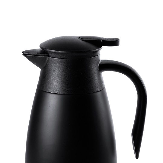 Emirates steel flask, black | EK Luxe | Collection | Emirates Official ...