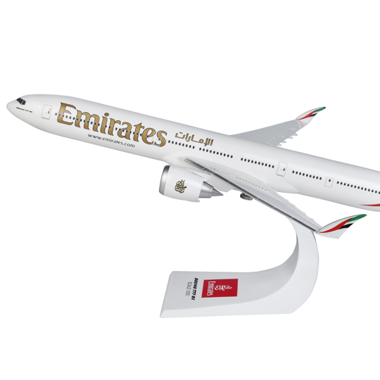 Boeing 777-9 1:200 scale PACMIN aircraft model | Emirates Official Store